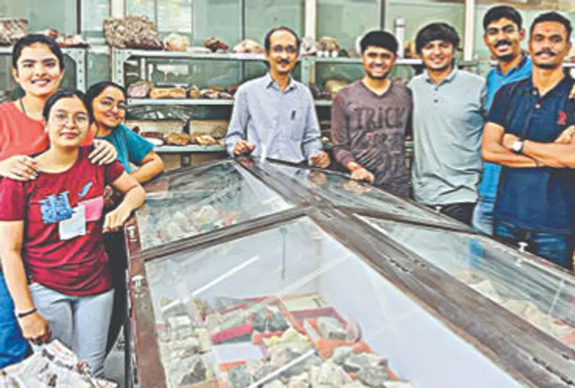 Gujarat Samachar Magazines